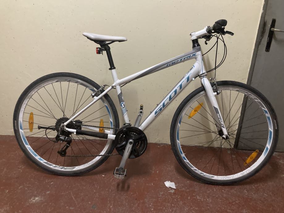 Scott Metrix 40 Solution zenski