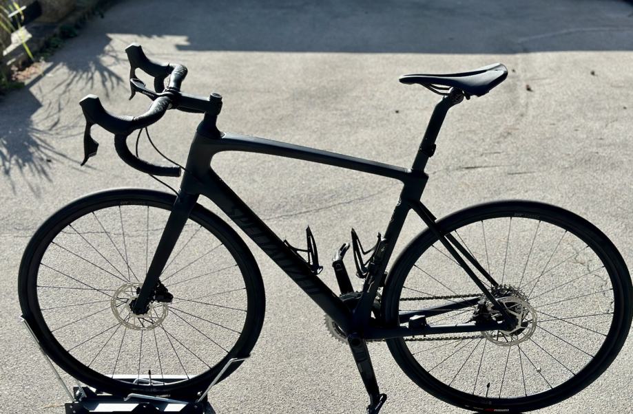 Specialized Roubaix Comp 58 cestno moško kolo let. 2023