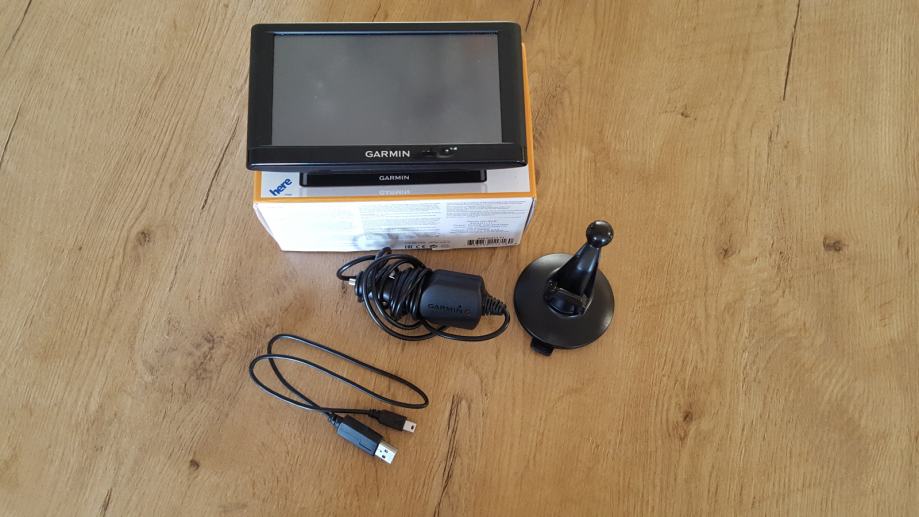 GARMIN nüvi 66LM