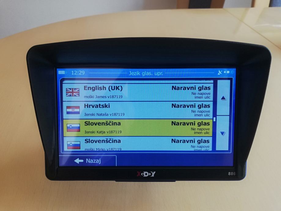 NOVA TOVORNA IN AVTOMOBILSKA 7 INČNA GPS NAVIGACIJA XGODY 886
