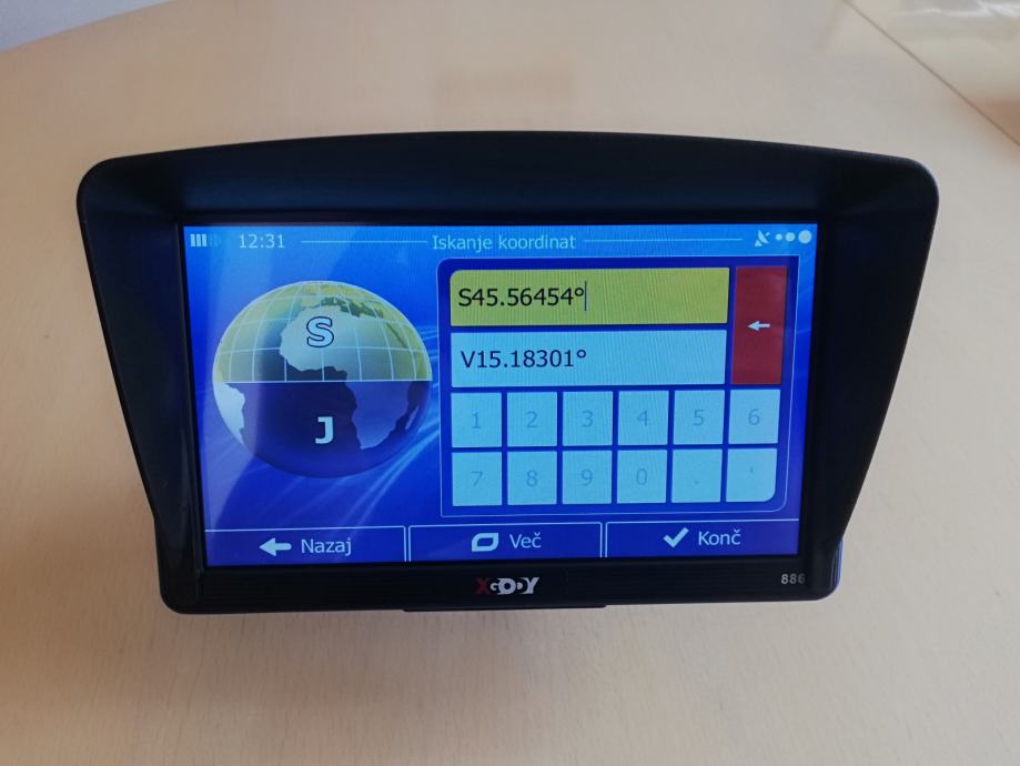 NOVA TOVORNA IN AVTOMOBILSKA 7 INČNA GPS NAVIGACIJA XGODY 886