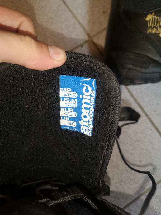 Snowboard čevlji Atomic št. 43.5