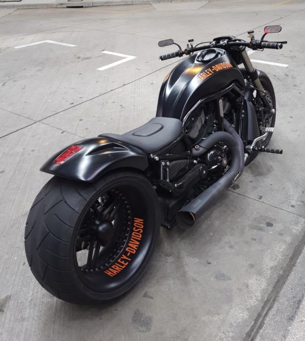 Harley Davidson V-Rod Night Special 1250 cm3, 2013 l.