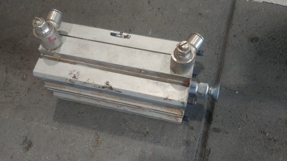 Pnevmatski cilinder d50-100mm