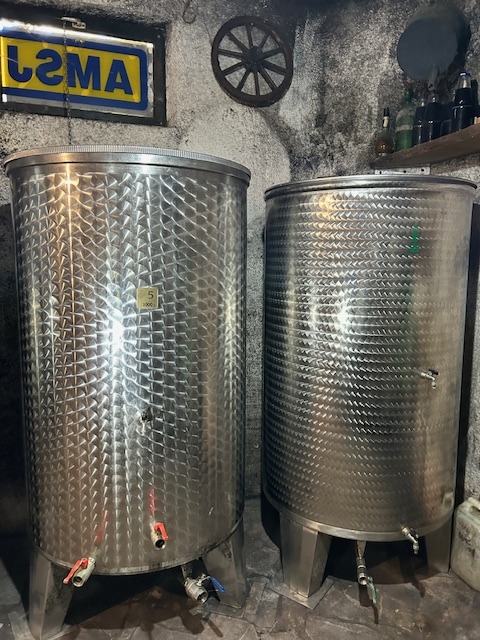 Cisterna inox za vino 1000L