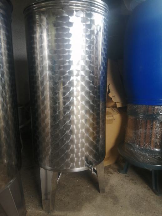 CISTERNE INOX ZA VINO