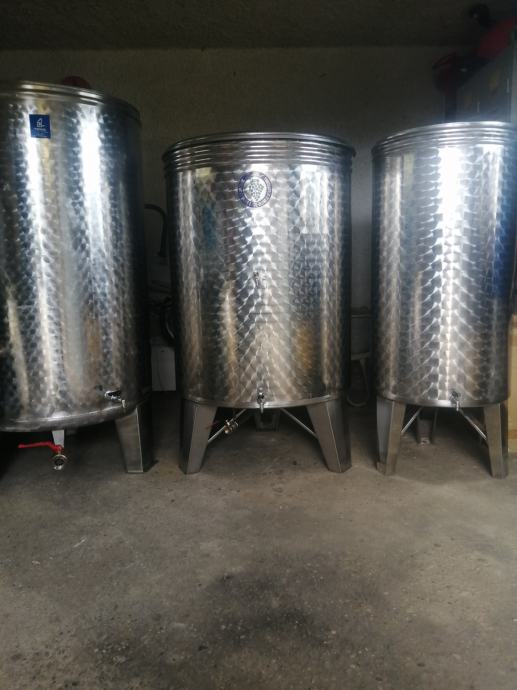 CISTERNE INOX ZA VINO