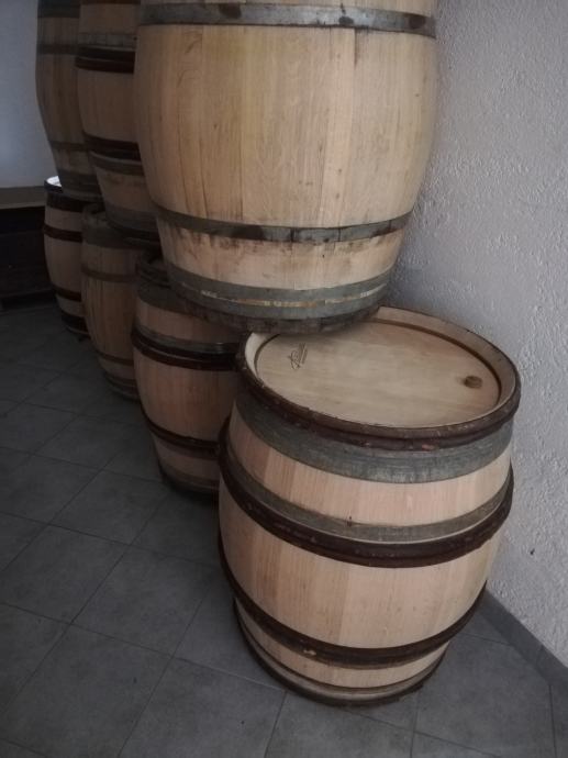 Hrastovih sodi 225 litrski za rdeče vino rabljeni