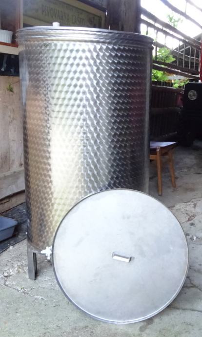 inoks cisterna za vino 430 litrov