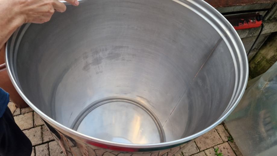 Inox sod za vino 300L