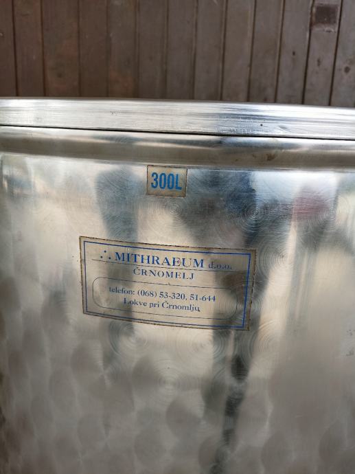 2x Inox sod za vino (220L in 180L)