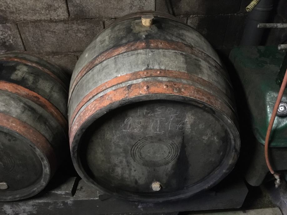 Leseni sod za vino 240 L