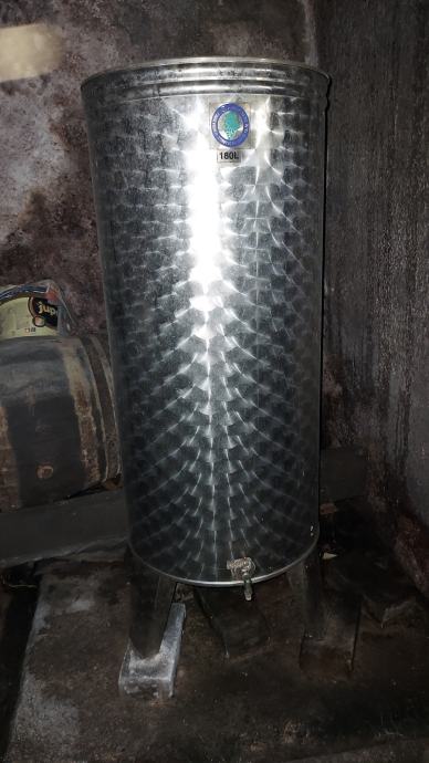Prodam 180 l inox sod