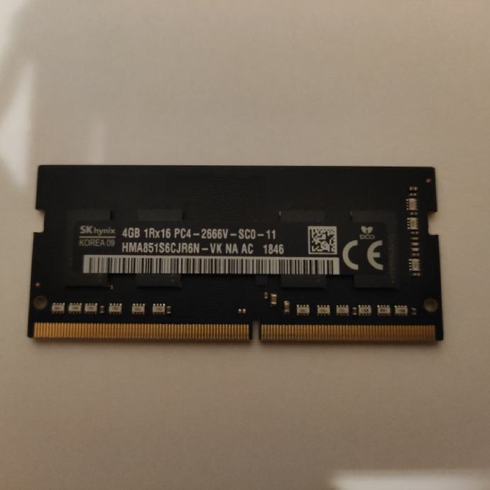 SK Hynix 4 GB DDR4 2666 SODIMM 1.2V