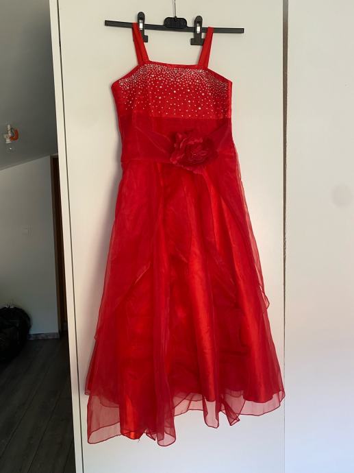 Svecana oblekca za 8 let