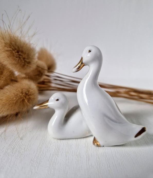 Figura račk iz porcelana