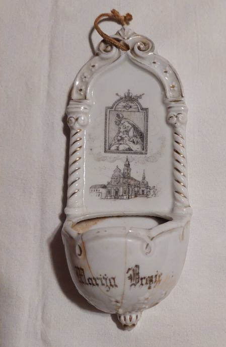Kropilnik zelo star porcelan MARIJA BREZJE
