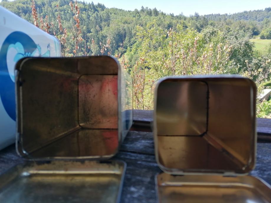 Stara škatla embalaža kuharček