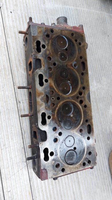 TAM 75, TAM 80 in IMT 577 motor po delih, glava motorja, glavna gred