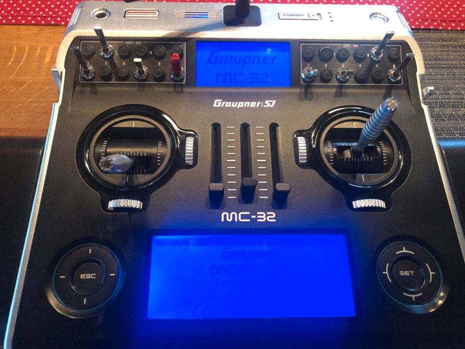 Graupner MC-32