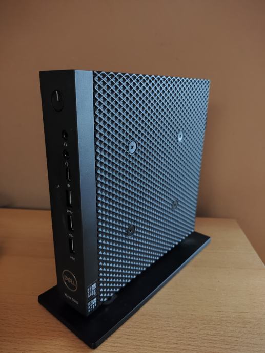 Mini PC DELL Wyse 5070 – SSD, 4GB RAM – Odličen za domačo pisarno
