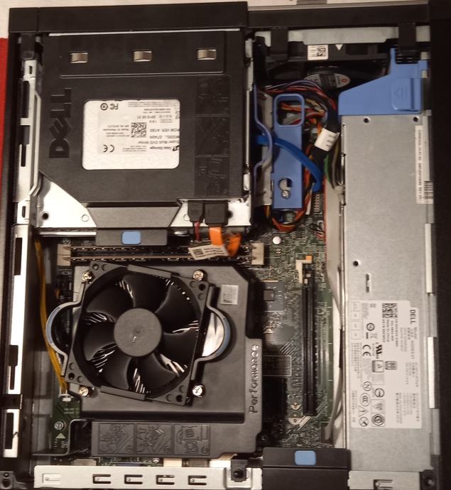Prodam racunalnik dell OPTIPLEX 3020 sff