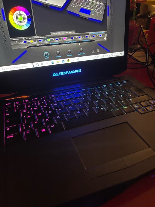 Alienware 14r3 i7 4700, nvidia GT 750m, 12 GB RAM,256GB SSD + 750GB