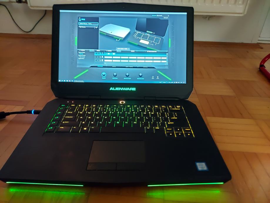 Alienware 15R2 - i7@2.70GHz,Nvidia GeForce GTX 980M,250GB SSD+1TB HDD