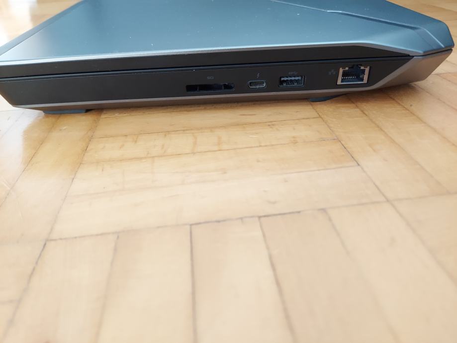 Alienware 15R2 - i7@2.70GHz,Nvidia GeForce GTX 980M,250GB SSD+1TB HDD