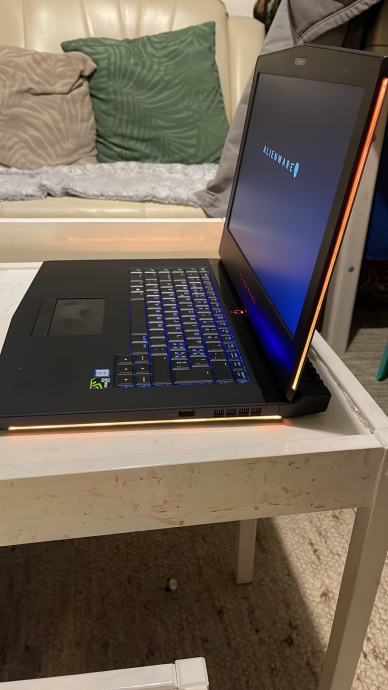 ALIENWARE 15r4 ALIENWARE 15 R4 i7 7820HK, GTX 1070 8GB, 16 GB DDR 4