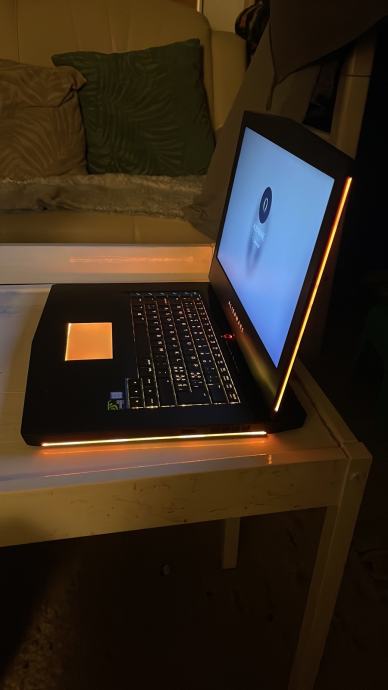 ALIENWARE 15r4 ALIENWARE 15 R4 i7 7820HK, GTX 1070 8GB, 16 GB DDR 4