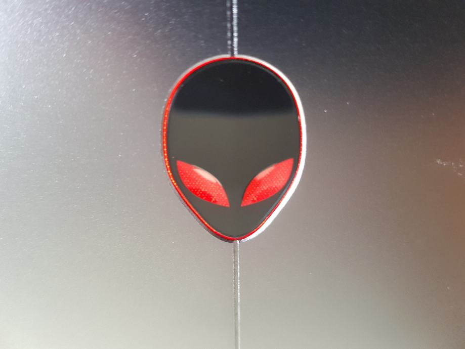 ALIENWARE 17 R3 | i7-6820HK | NVIDIA GeForce GTX 980M 8GB , 4K