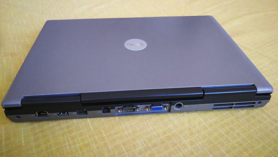 Dell latitude D820 + DOCK z Win7 in Office 2010