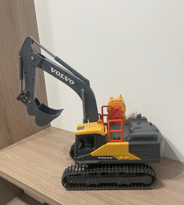 Bager na daljinsko vodenje - Dickie Toys Volvo Mining Excavator RC