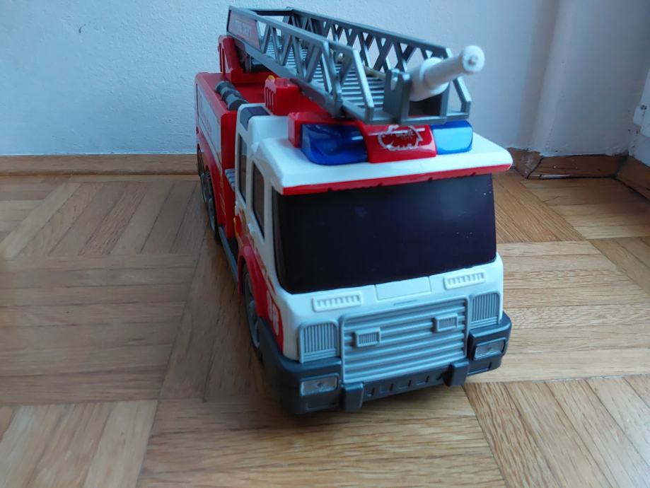 Gasilec Dickie toys