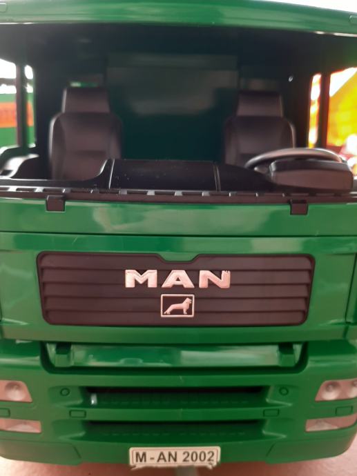 Man smetarski avto