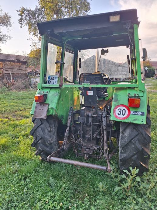 Prodam traktor