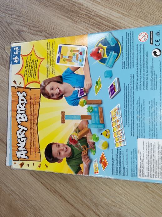 angry birds družabna igra