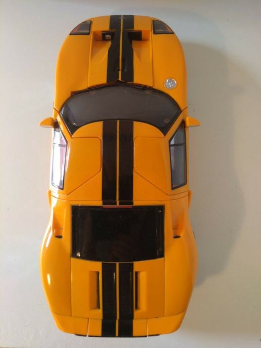 TRANSFORMER FORD GT 40 1/12 ROADBOT