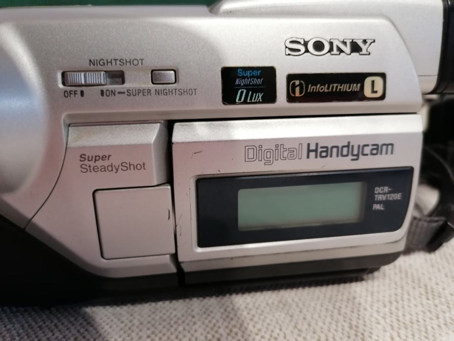 Digitalna Handycam SONY DCR-TRV 120 E
