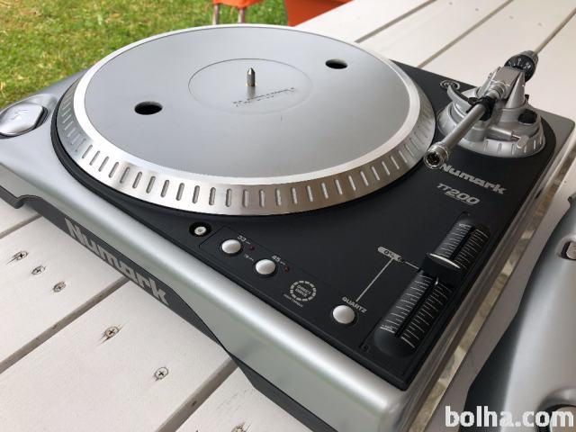 2X Numark TT200 Professional Dj Turntable