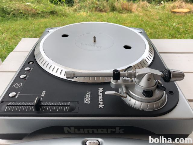 2X Numark TT200 Professional Dj Turntable