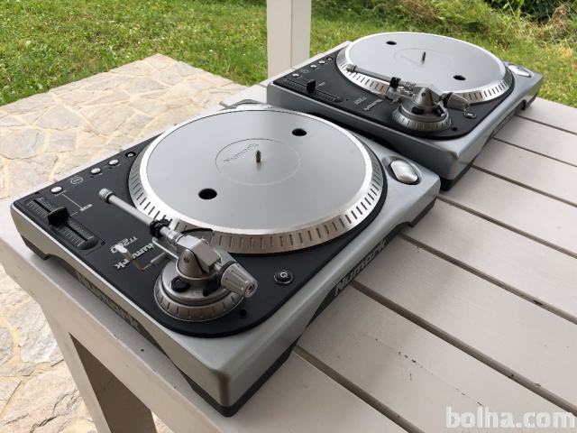 2X Numark TT200 Professional Dj Turntable