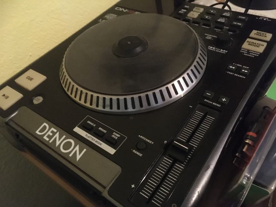 CDJ DENON S3000