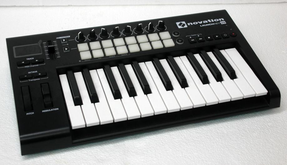 Novation Launchkey 25