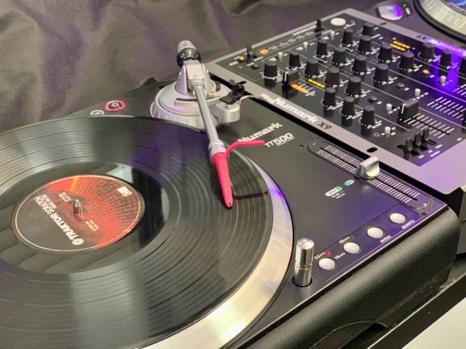 Numark TT500 & X9 Komplet D.J. Set Gramofona in Mixer