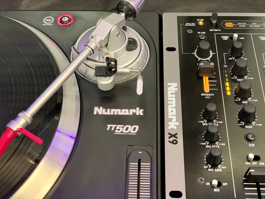 Numark TT500 & X9 Komplet D.J. Set Gramofona in Mixer