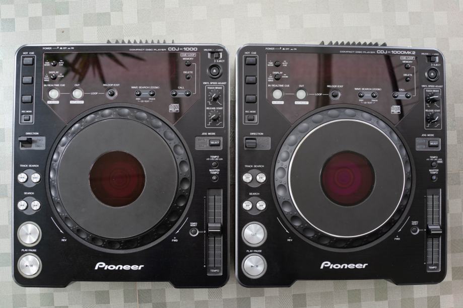 Pioneer CDJ-1000 mk1 & mk2
