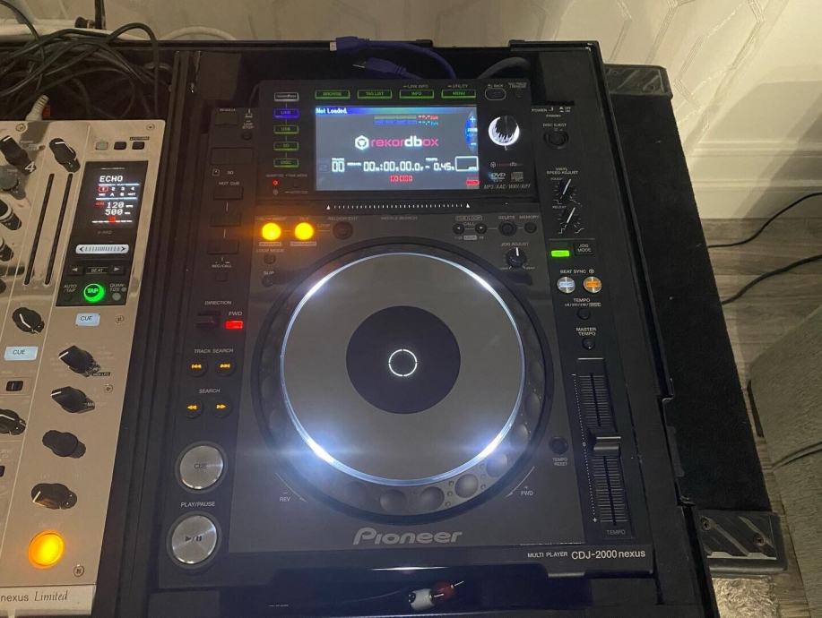 Pioneer CDJ-2000NXS Pro DJ Multi Player