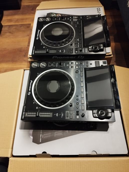 Pioneer CDJ 3000 x2